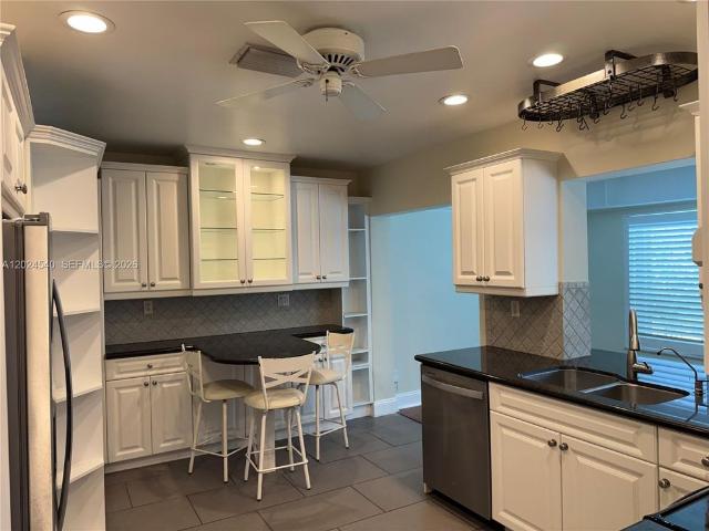 3 bedroom luxury Villa for rent in Oakland Park, Florida