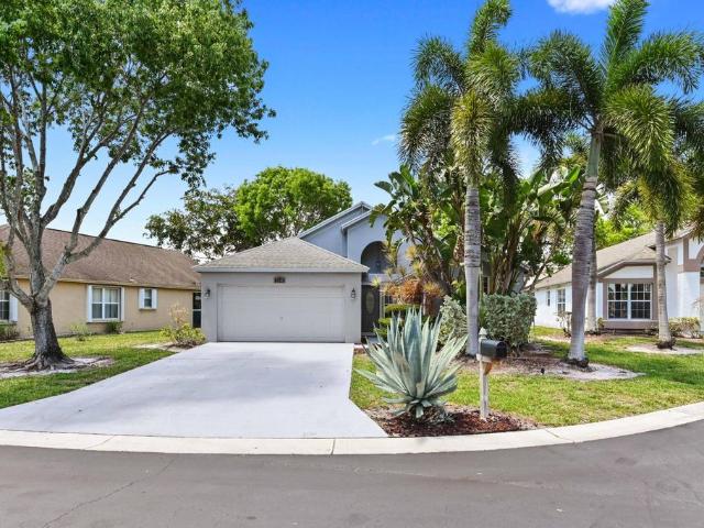 3 bedroom luxury Villa for rent in Aventura, Florida