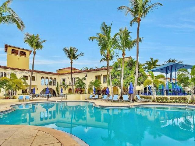 3 bedroom luxury Villa for rent in Aventura, Florida