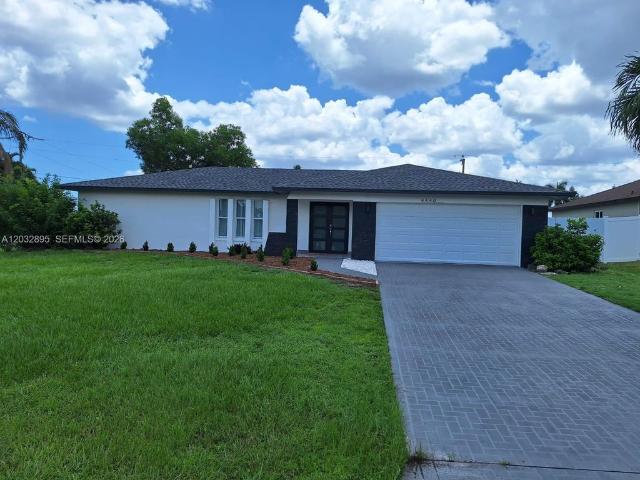 3 bedroom luxury Villa for rent in Cape Coral, Florida
