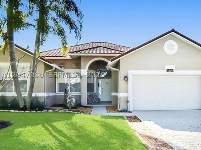 3 bedroom luxury Villa for rent in Cooper City, Florida
