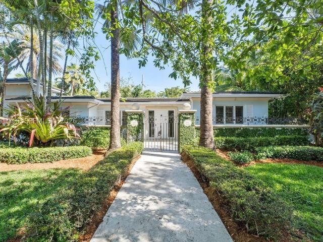 3 bedroom luxury Villa for rent in Coral Gables, Florida
