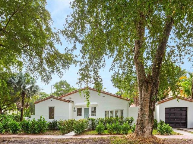 3 bedroom luxury Villa for rent in Coral Gables, Florida