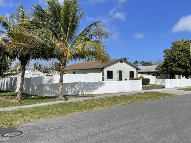 3 bedroom luxury Villa for rent in Dania Beach, Florida