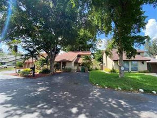 3 bedroom luxury Villa for rent in Davie, Florida