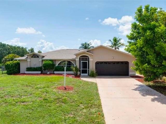 3 bedroom luxury Villa for rent in Fort Myers, Florida