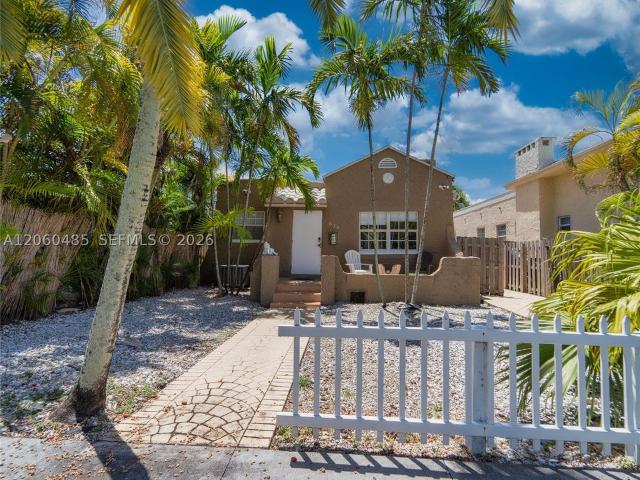 3 bedroom luxury Villa for rent in Hallandale, Florida
