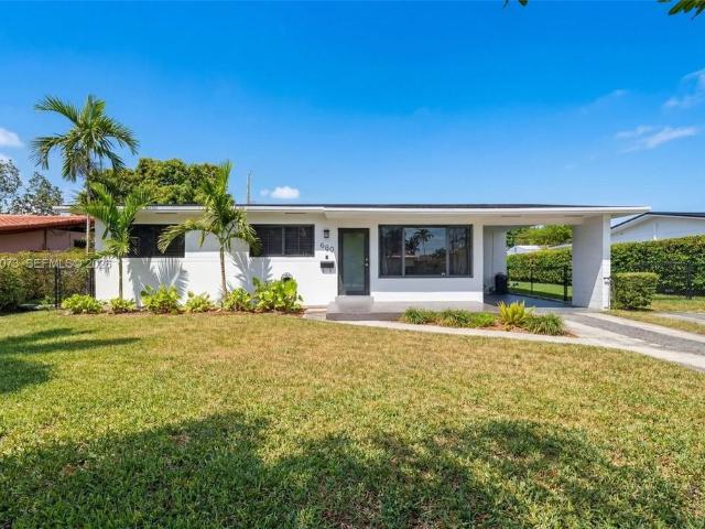 3 bedroom luxury Villa for rent in Hialeah, United States