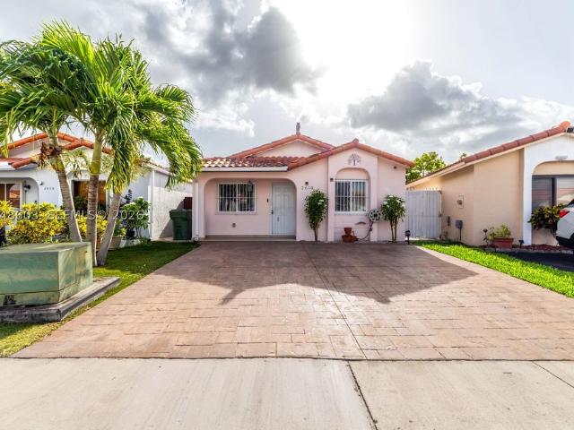 3 bedroom luxury Villa for rent in Hialeah, United States