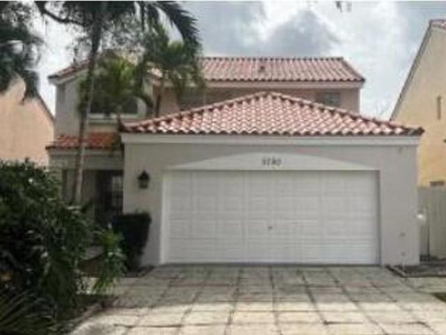 3 bedroom luxury Villa for rent in Hollywood, United States
