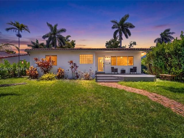 3 bedroom luxury Villa for rent in Hollywood, United States