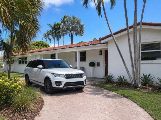 3 bedroom luxury Villa for rent in Hollywood, United States