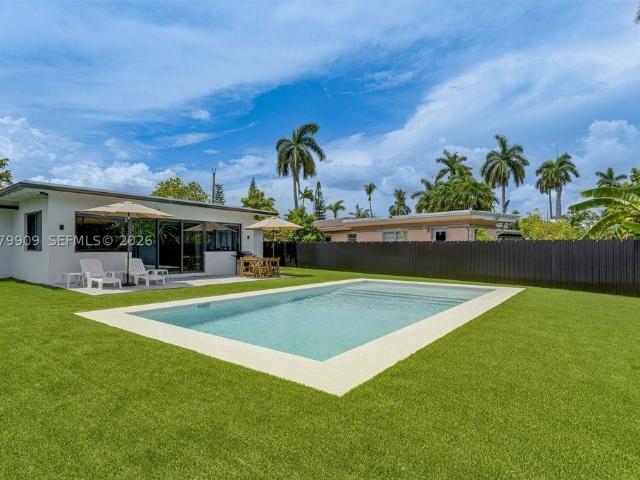 3 bedroom luxury Villa for rent in Hollywood, United States
