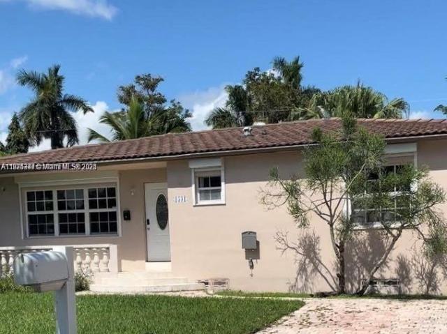 3 bedroom luxury Villa for rent in Hollywood, Florida
