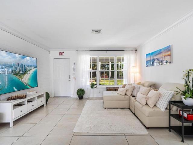 3 bedroom luxury Villa for rent in Hollywood, Florida