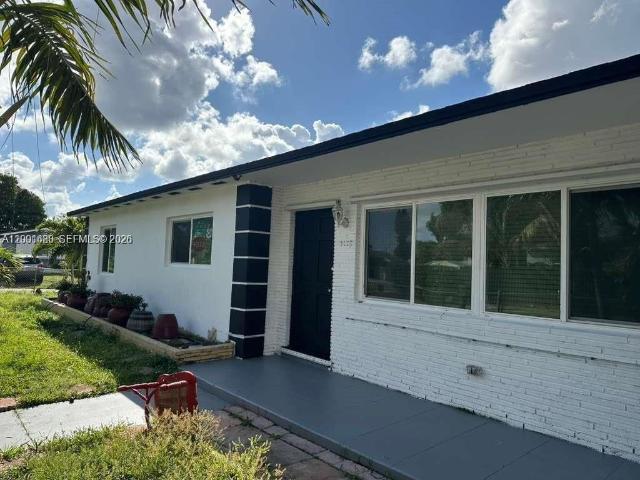 3 bedroom luxury Villa for rent in Hollywood, Florida