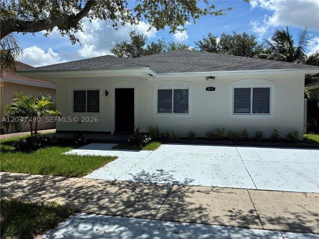 3 bedroom luxury Villa for rent in Homestead, Florida