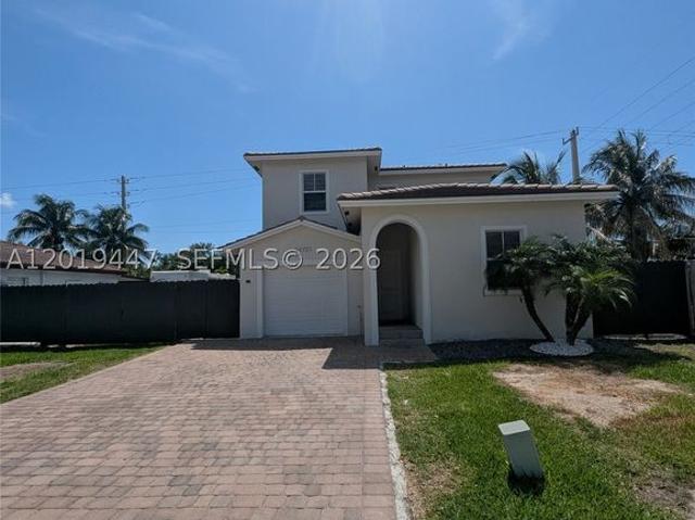 3 bedroom luxury Villa for rent in Homestead, Florida
