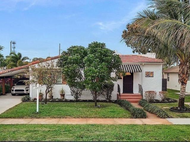3 bedroom luxury Villa for rent in Lake Park, United States