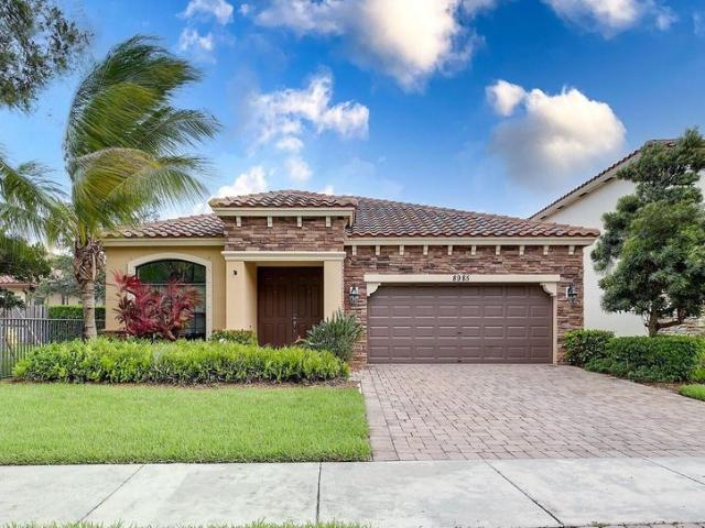 3 bedroom luxury Villa for rent in Lake Worth, Florida