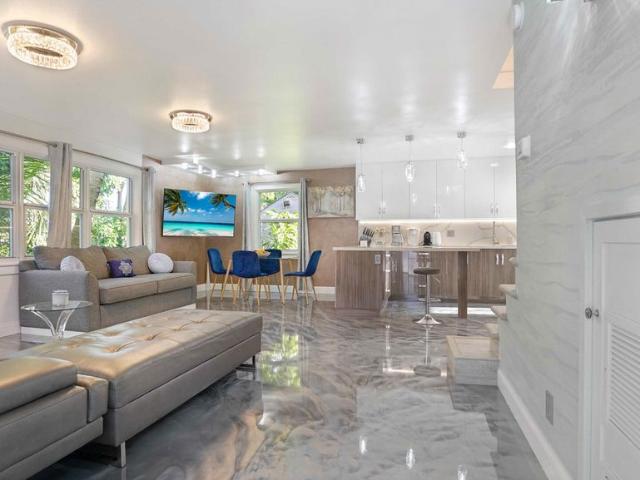 3 bedroom luxury Villa for rent in Lazy Lake, United States