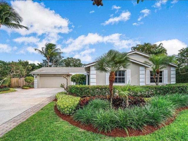 3 bedroom luxury Villa for rent in Palm Beach Gardens, Florida