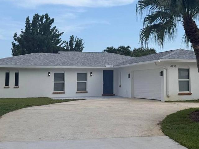 3 bedroom luxury Villa for rent in Palm Beach Gardens, Florida