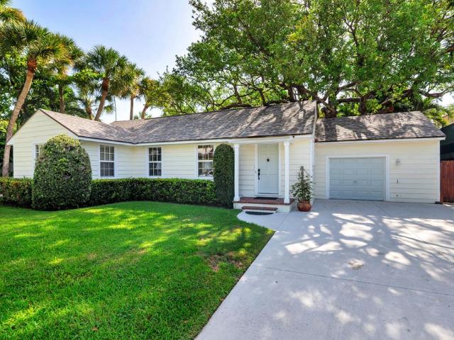 3 bedroom luxury Villa for rent in Palm Beach, Florida
