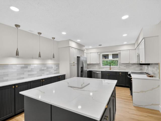 3 bedroom luxury Villa for rent in Palm Beach Shores, United States
