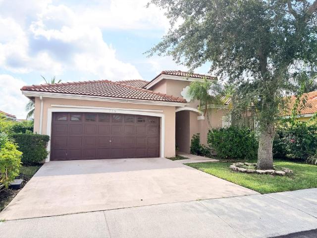 3 bedroom luxury Villa for rent in Pembroke Pines, Florida