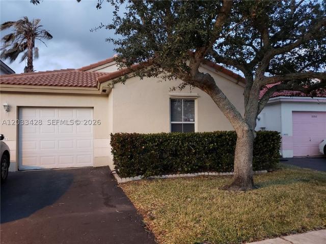 3 bedroom luxury Villa for rent in Pembroke Pines, United States