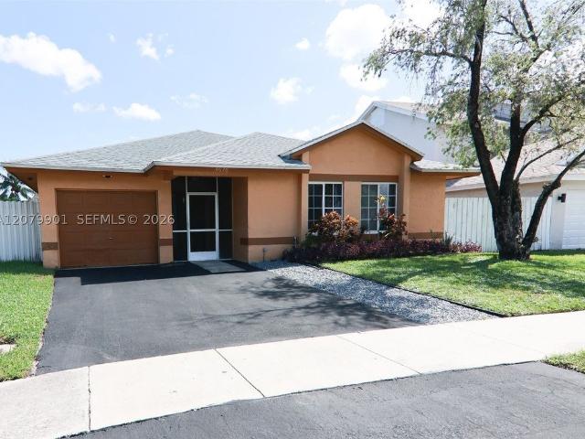 3 bedroom luxury Villa for rent in Pembroke Pines, United States