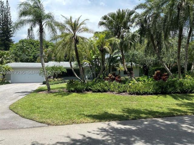 3 bedroom luxury Villa for rent in Pinecrest, Florida