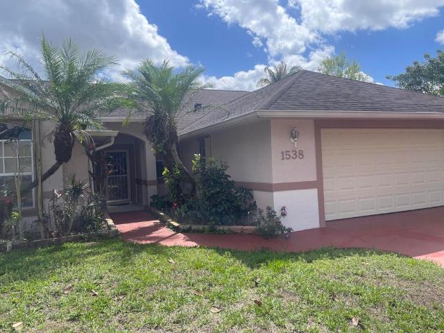 3 bedroom luxury Villa for rent in Port Saint Lucie, Florida