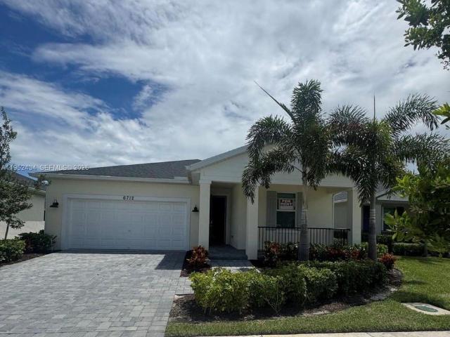 3 bedroom luxury Villa for rent in Port Saint Lucie, Florida