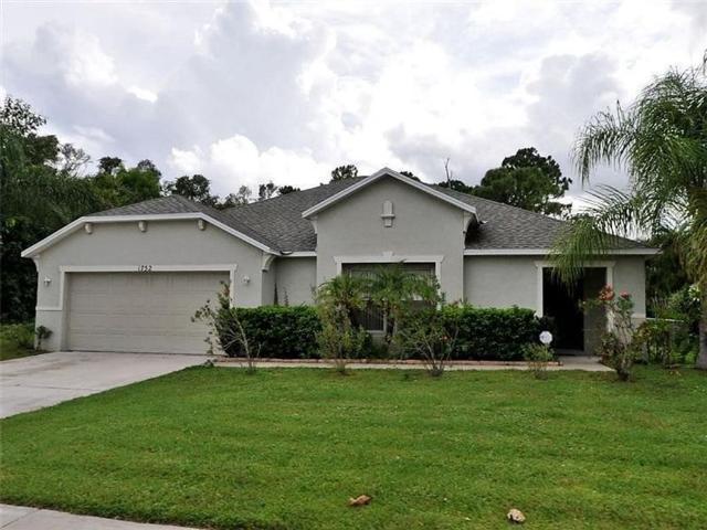3 bedroom luxury Villa for rent in Port Saint Lucie, United States
