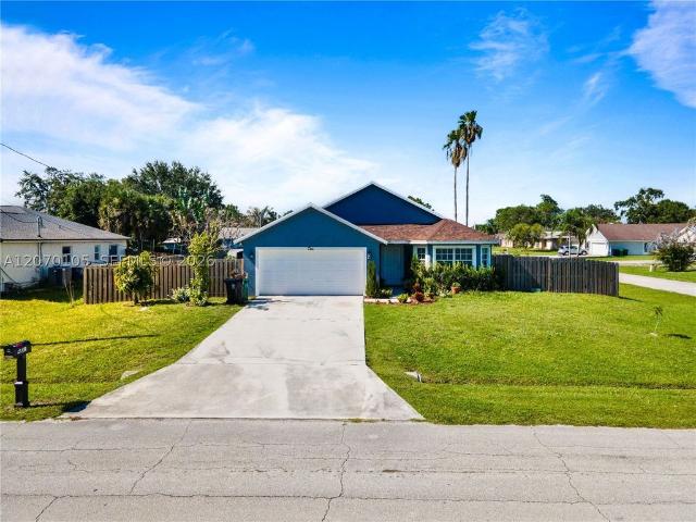 3 bedroom luxury Villa for rent in Port Saint Lucie, United States
