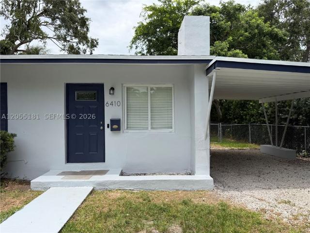 3 bedroom luxury Villa for rent in South Miami, Florida