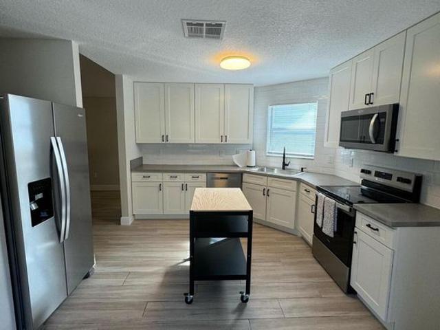 3 bedroom luxury Villa for rent in Tampa Tourist Club, Florida