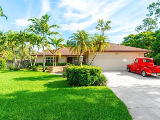 3 bedroom luxury Villa for rent in Wellington, Florida