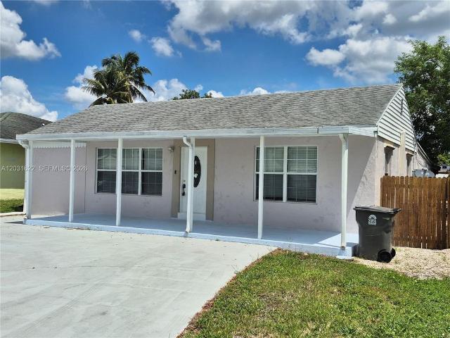 3 bedroom luxury Villa for rent in West Palm Beach, Florida