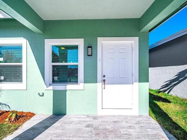 3 bedroom luxury Villa for rent in West Palm Beach, Florida