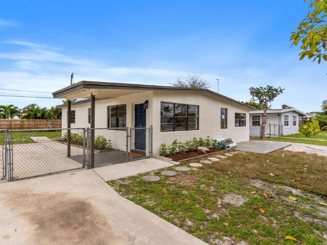 3 bedroom luxury Villa for rent in West Palm Beach, Florida