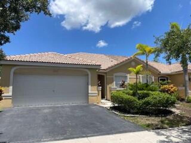 3 bedroom luxury Villa for rent in Weston, United States