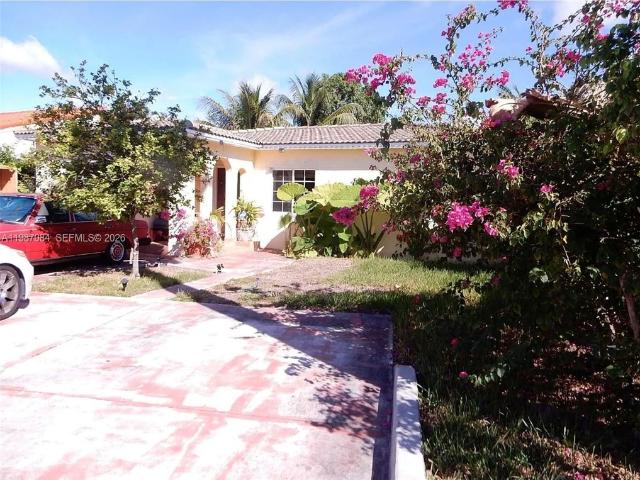 3 bedroom luxury Villa for sale in Miami Beach, Florida