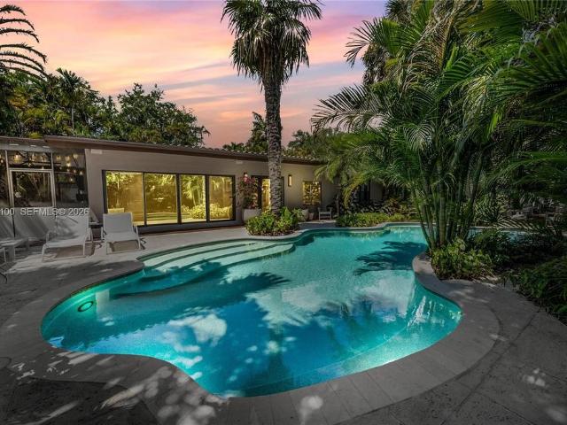 3 bedroom luxury Villa for sale in Miami, Florida