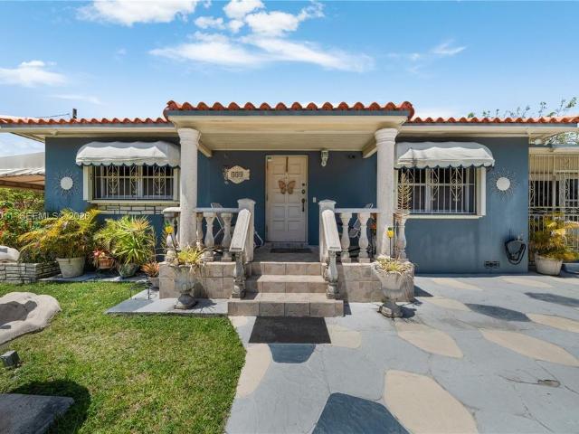 3 bedroom luxury Villa for sale in Miami, Florida