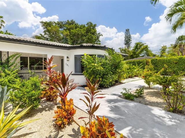 3 bedroom luxury Villa for sale in Miami, Florida