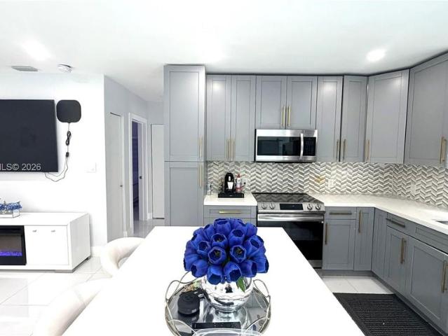 3 bedroom luxury Villa for sale in Miami, Florida