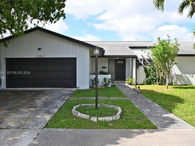 3 bedroom luxury Villa for sale in Miami, Florida